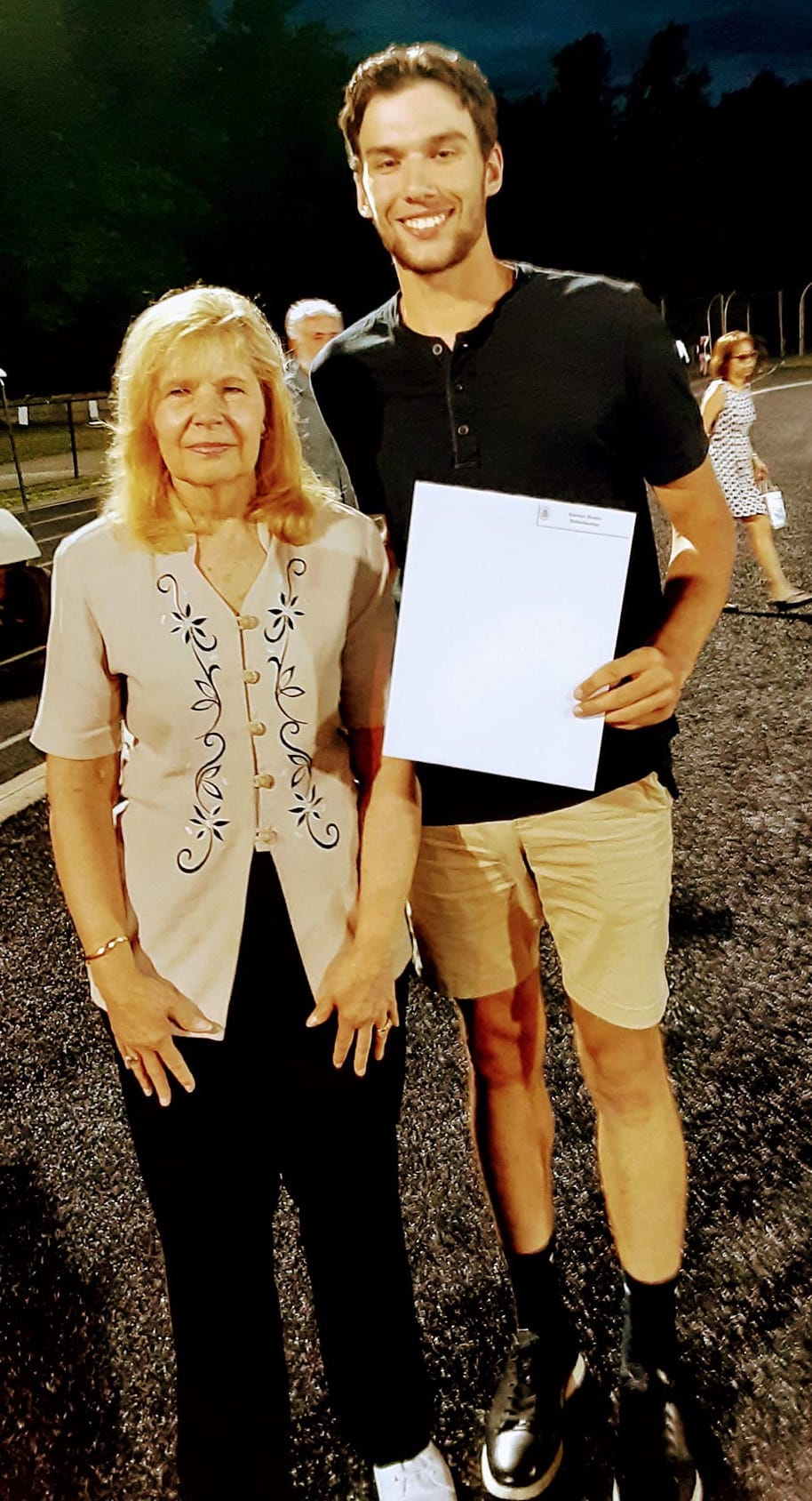 Memorial Fund Awards Scholarship in Remembrance of Darren Drake